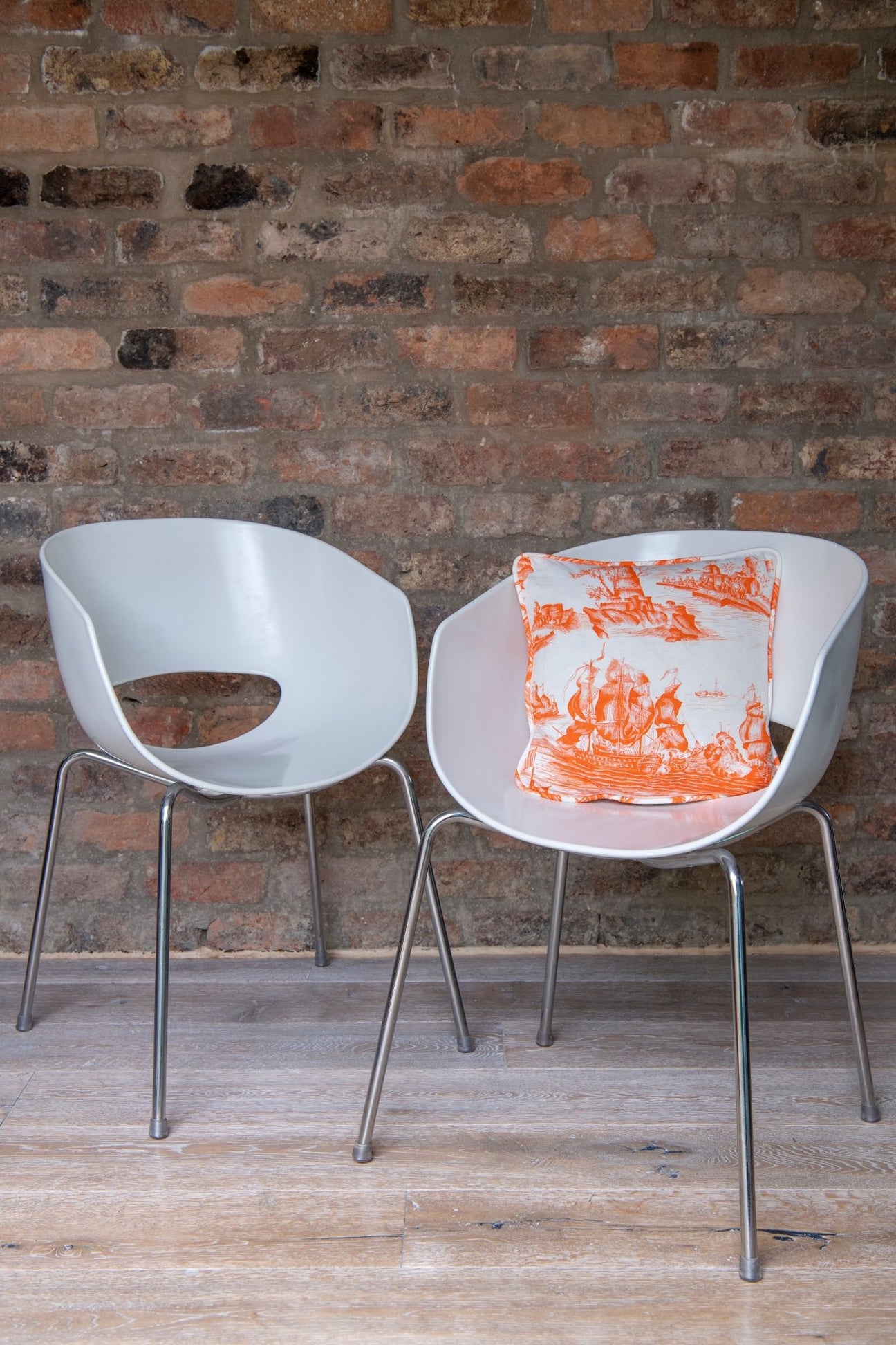 Pair of white Orbit chairs – Natalia Willmott